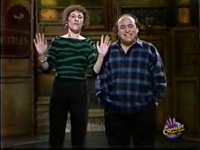 Dan and Rhea Pearlman host SNL - October 15, 1983 : r/40yearsago